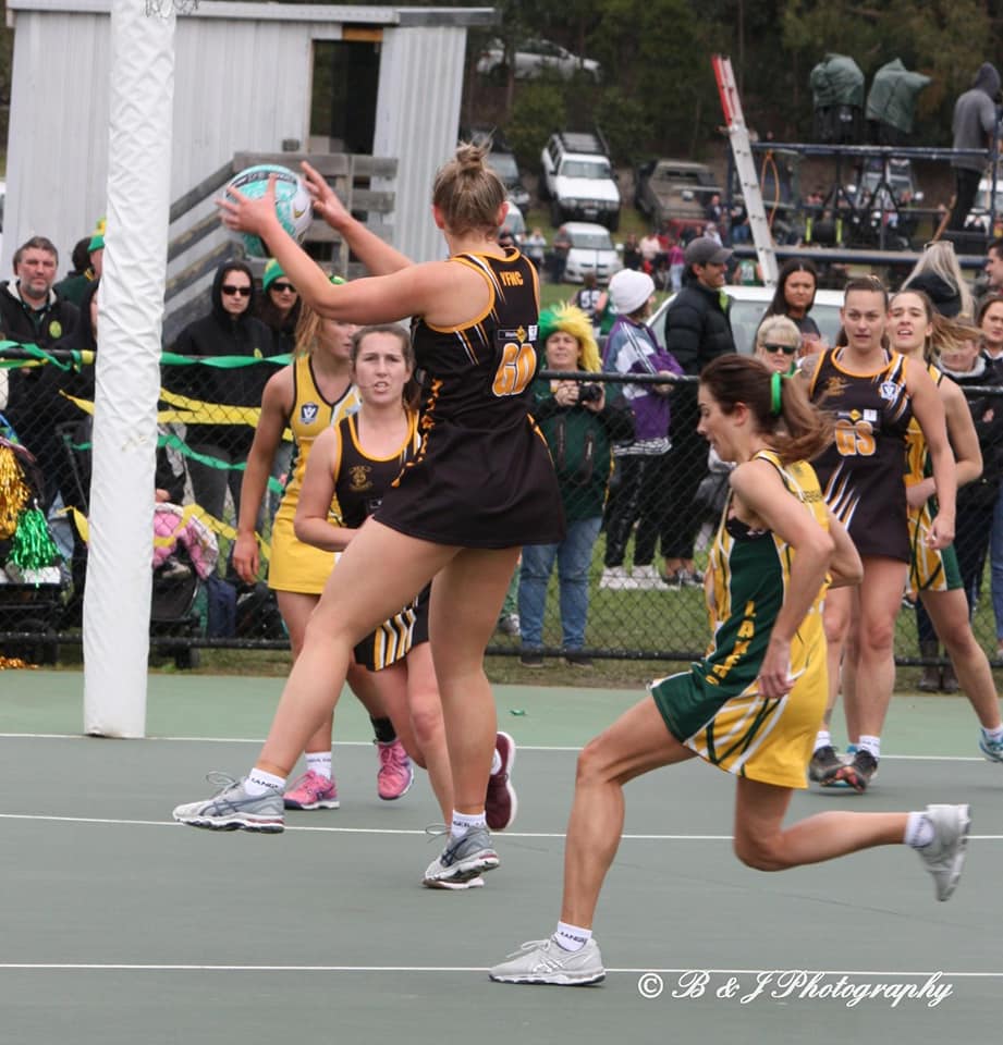 NETBALL REVIEW – Outer East Football Netball
